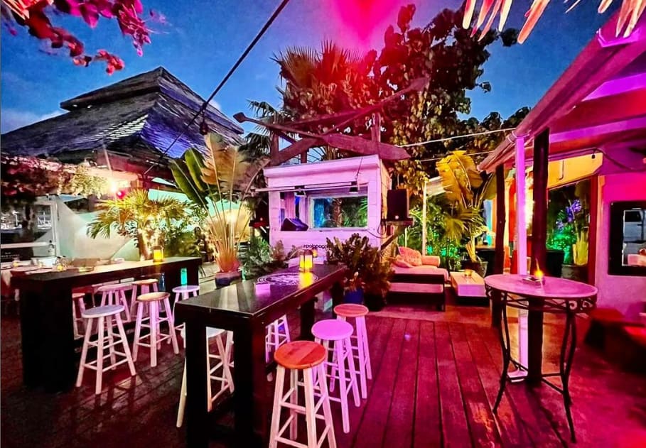 Le Palapa Grill | Simpson Bay Sint Maarten | The Hills Résidence